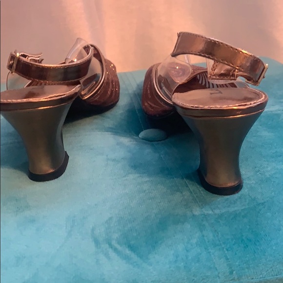 Lava Shoes | Shoes | New Bronze Sparkling Slingback Heels | Poshmark